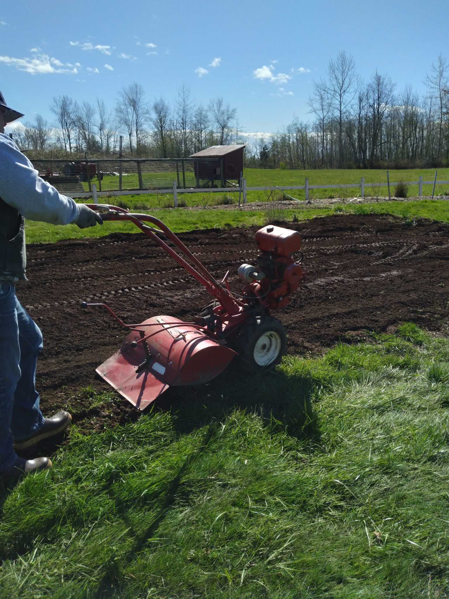 How to Prep the Garden for the Gardening Season - Simple Life in the ...